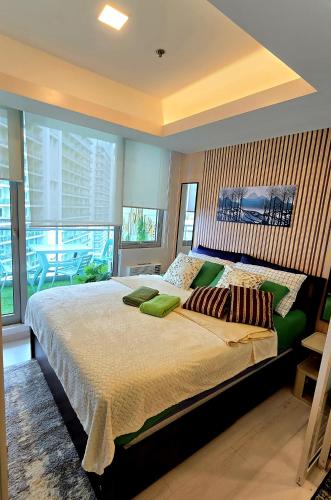 Urban Resort luxury Staycation at Azure Residences Rio Tower, Manila ...