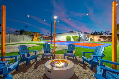 Rio Resort Kierland Pool Hot tub Mini Golf Fun, Phoenix की (2026 के लिए ...