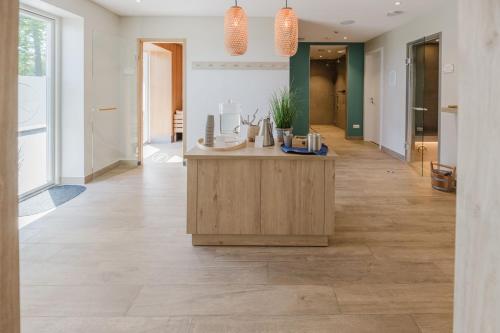 Ferienbauernhof Liesenberg Jagdreihenhaus Fasan, Fehmarn की (2026 के ...