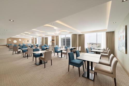 Radisson Blu Hotel and Convention Center, Riyadh Minhal, Riyadh ...