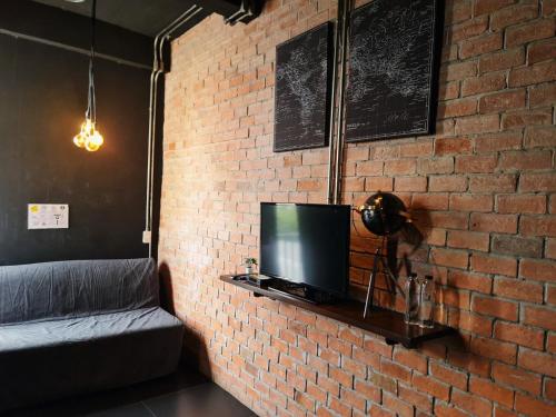 The LOCAL Ari, Bangkok (updated prices 2025)