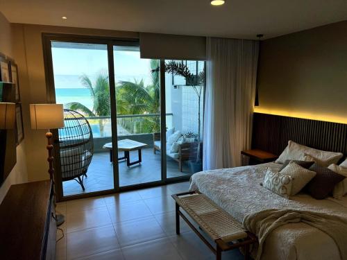 Luxurious Department with Sea View in Velamar, Miramar (precios ...