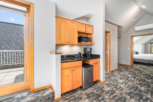 Beacon Pointe on Lake Superior, Duluth (updated prices 2025)