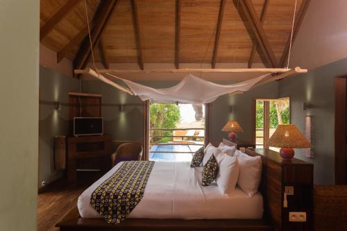 Lou Moon Eco-Luxury Resort, Ejan (updated prices 2025)