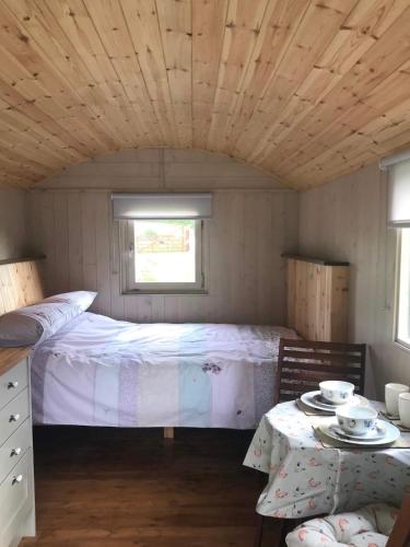 Glamping at Holly Grove Farm, Stoke on Trent (updated prices 2025)
