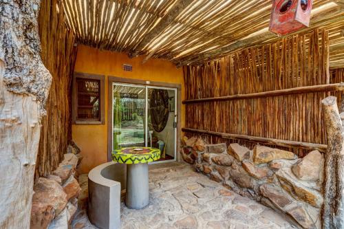 Amphitheatre Backpackers Lodge, Ethels Drive (updated prices 2025)
