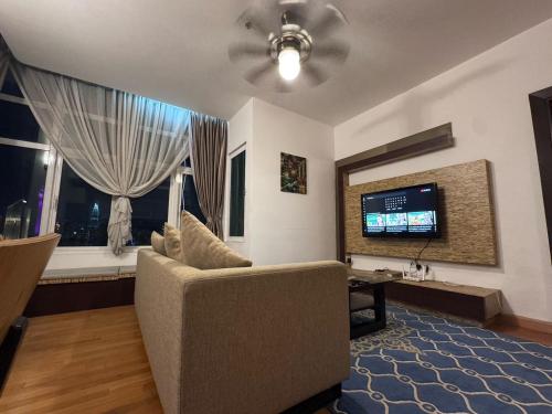 KL Sentral Dua Sentral King Bedroom Suite With Merdeka 118 and KLCC ...