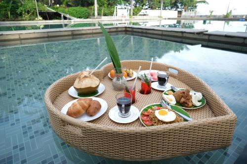 8988 Beach Resort, Ciawi (updated prices 2026)