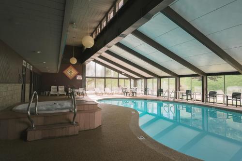 Town & Country Inn & Resort, Gorham (updated prices 2025)