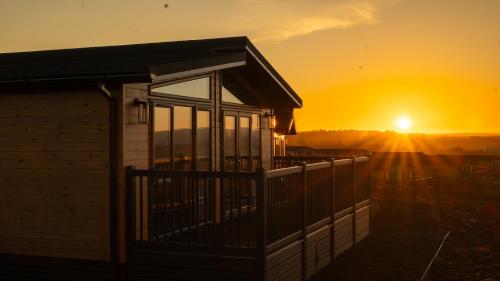 Lost Shore Surf Resort, Ratho (updated prices 2025)