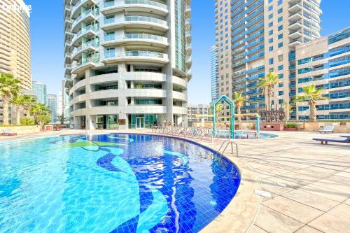bnbmehomes - DAMAC Waves Tower, Dubai (updated prices 2025)
