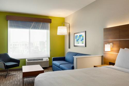 Holiday Inn Express & Suites Hayward - Castro Valley by IHG, Hayward ...