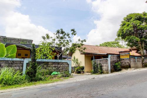 Hotel O Pondok Wisata Kurniawan 2NearWonogondang Camp ( Bumi Perkemahan ...