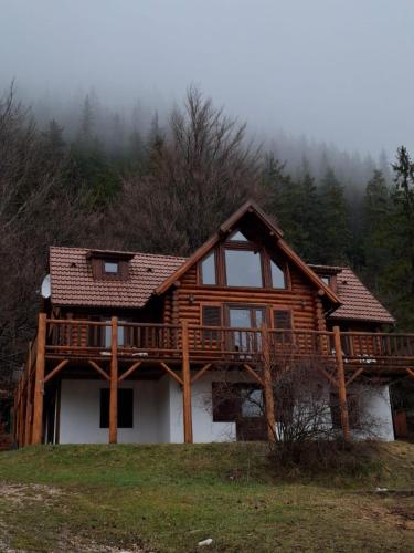 Veresko Villa, Lacu Rosu (updated prices 2025)