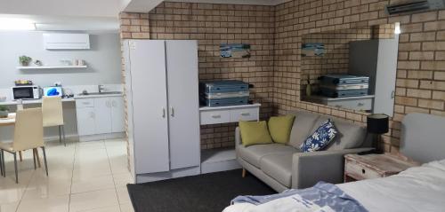 Ocean Parade Motel, Coffs Harbour (updated prices 2025)
