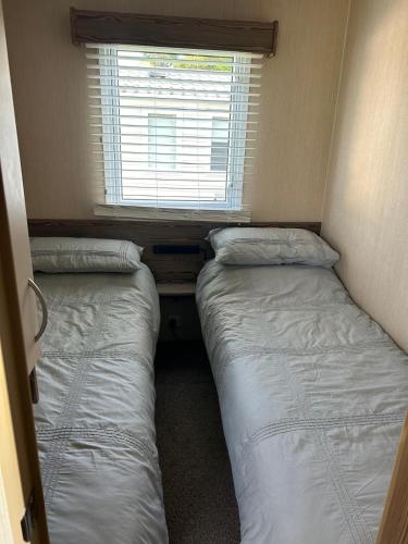 Combe Haven, Hastings (updated prices 2025)