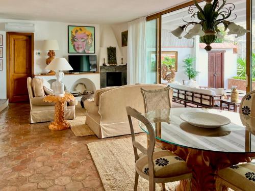 VILLA LOU TAORMINA Private Villa with Panoramic Sea View Pool, Taormina ...