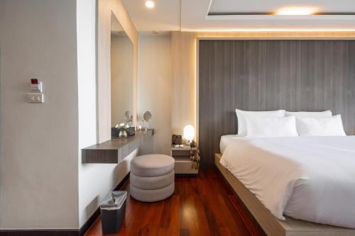 ANONA SUNSET Boutique, Ban Karon (updated prices 2025)