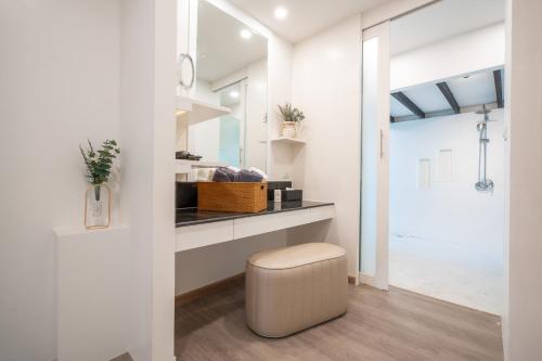 ANONA SUNSET Boutique, Ban Karon (updated prices 2025)