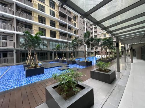 Lovely 1BR near Solaire, Okada I 5mins to Airport, Manila (updated ...