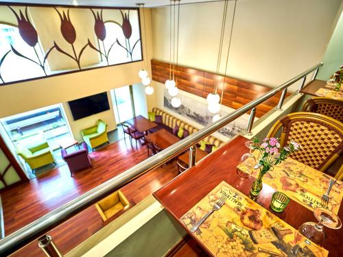 Feronya Hotel, Istanbul (updated prices 2024)