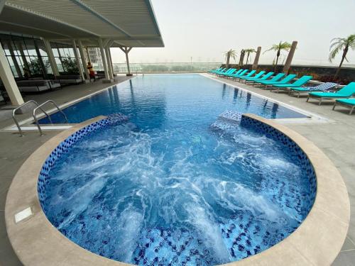 Suite in Novotel Hotel JVT Jumeirah Village Triangel, Dubai (updated ...