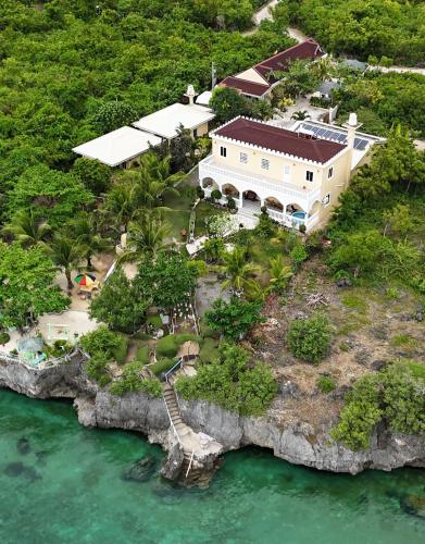 The Ivory Castle, Pooc (updated prices 2025)