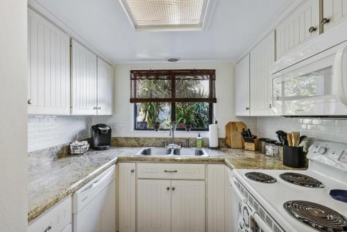 SC114 - Sea Woods Condo 114, New Smyrna Beach (opdaterede priser for 2025)