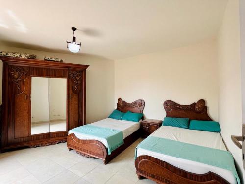 Cozy chalet at Lazorde Bay, North Coast C10, Al-Alamajn (aktualizované ...