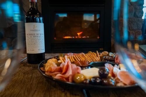 Attunga Alpine Lodge & Apartments, Falls Creek (updated prices 2025)