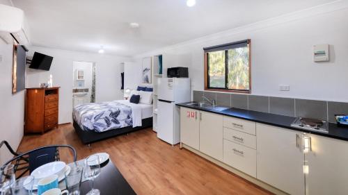 Mt Larcom Tourist Park, Mount Larcom (updated prices 2025)