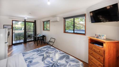 Mt Larcom Tourist Park, Mount Larcom (updated prices 2025)