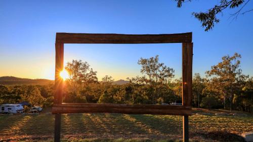 Mt Larcom Tourist Park, Mount Larcom (updated prices 2025)