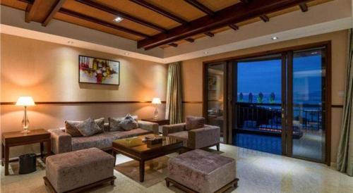 Grand Metro Park Bay Hotel, Санья (актуальные цены 2025 года)