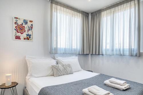 Navitas House, Athens (updated prices 2025)