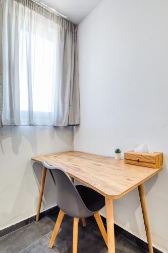 Navitas House, Athens (updated prices 2025)