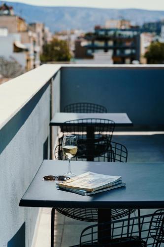 Navitas House, Athens (updated prices 2025)