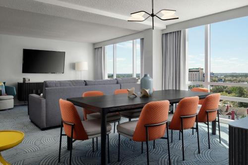 Hotel Landy Orlando Universal Blvd, a Tribute Portfolio Hotel, Orlando ...