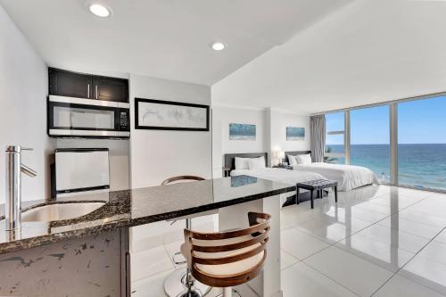Ocean Manor Beach Resort, Fort Lauderdale (updated prices 2025)