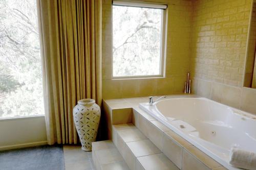 Madison Spa Motel - Adults Only, Moama (updated prices 2025)