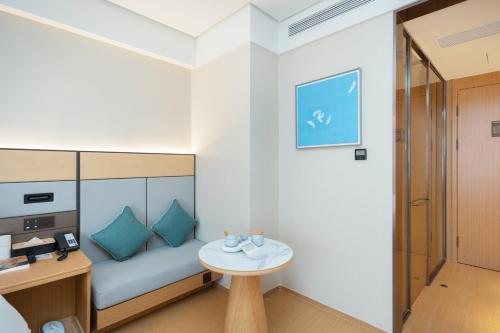 Quan Ji Guang Zhou Jiang Nan Xi Fu Li Hai Zhu Cheng Jiu Dian, Kanton ...