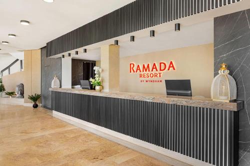 Ramada Resort by Wyndham Puerto de Mazarron, Puerto de Mazarrón ...