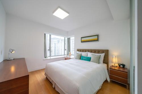 Family Friendly 2 Bedroom Apartment Xujiahui Center, Shanghai (prețuri ...