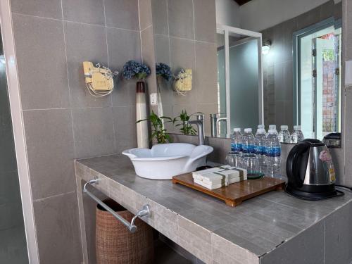 Nataya Round House Coral Bay Resort, Kampot (updated prices 2025)