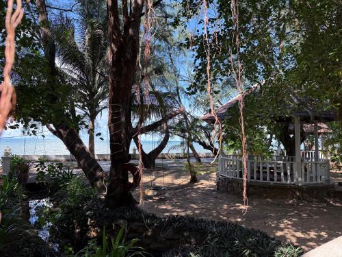 Nataya Round House Coral Bay Resort, Kampot (updated prices 2025)