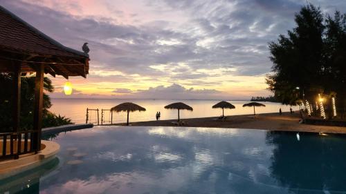 Nataya Round House Coral Bay Resort, Kampot (updated prices 2025)