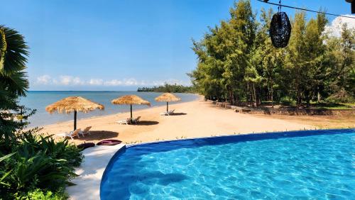 Nataya Round House Coral Bay Resort, Kampot (updated prices 2025)