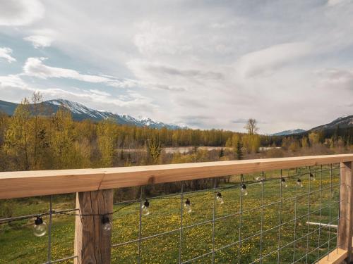 Maple Ranch Tiny House- Private Hot Tub, Golden (updated prices 2025)