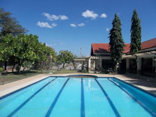 Happy Ripples Beach Resort, Mabilao (updated prices 2025)