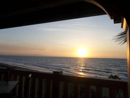 Happy Ripples Beach Resort, Mabilao (updated prices 2025)